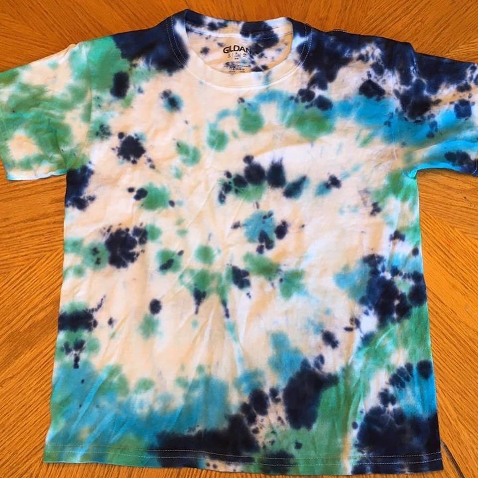 How To DIY Tie Dye a Shirt & Brilliant Pattern Ideas