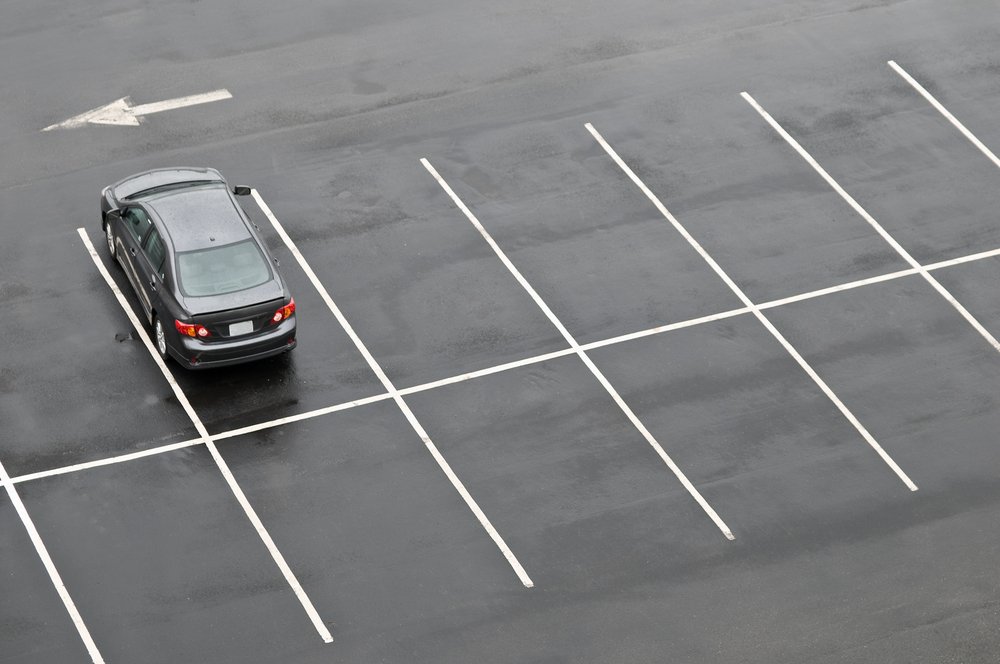 Man Fumes at a Driver Parking in an Empty Parking Lot Because "People ...